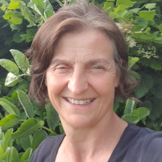 Sarah Shuttleworth's Instagram, Twitter & Facebook on IDCrawl